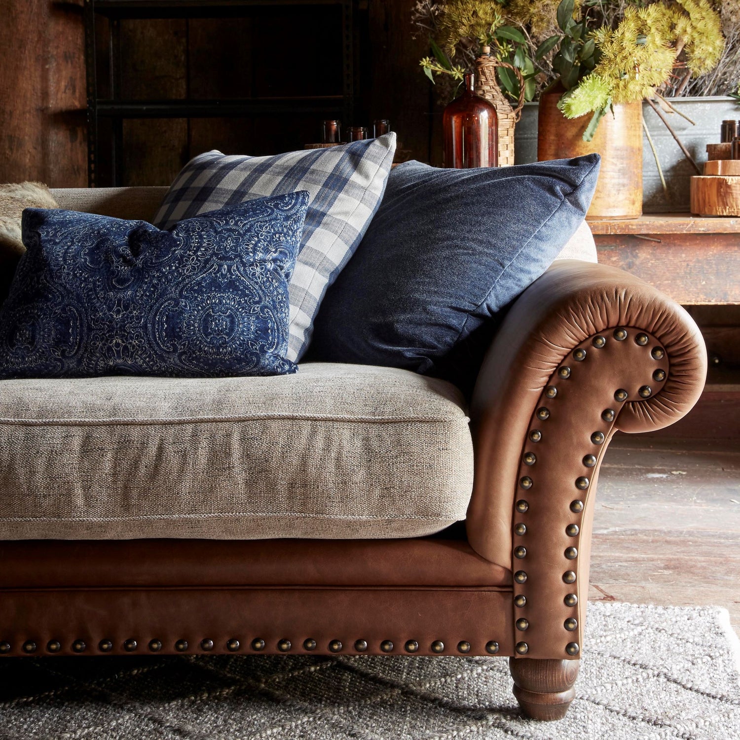 Yellowstone living with the Molmic Colorado Sofa – Make Your House A Home